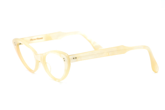 Pearle – Retro Spectacle